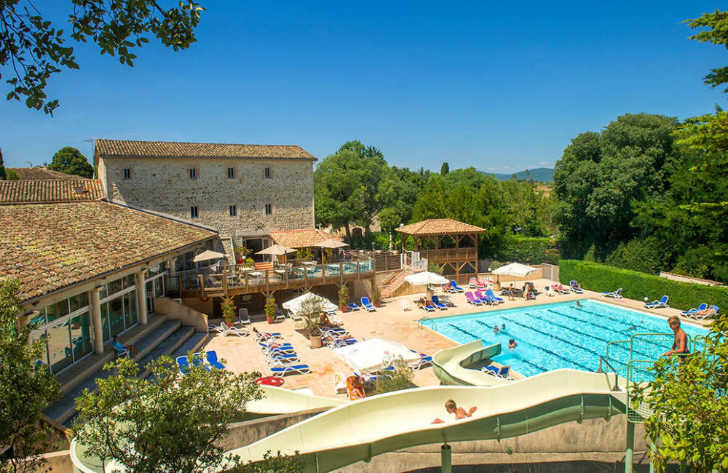 Camping Chateau de Boisson, Allegre les Fumades - Go Camp France