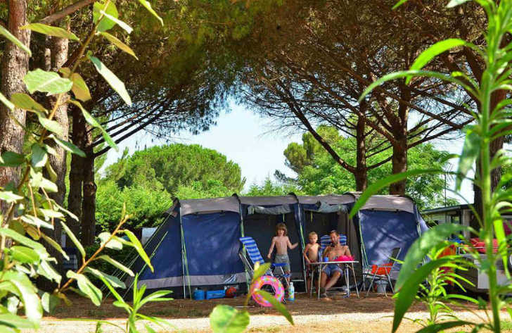 Pitch Up Your Tent | Campsites and Holiday Parks - Go Camp France