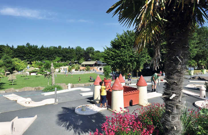 Domaine des Ormes, Dol-de-Bretagne, Brittany - Go Camp France